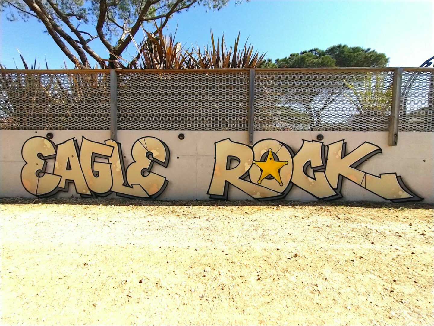 Fresque murale jardin graffiti & street art | Coloriz déco by Insue